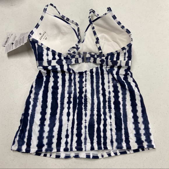 Athleta | Swim | Athleta Wave Break Molded Cup Tankini Swim Top Nwt ...